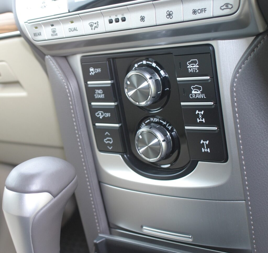Expand your Horizon in the Toyota Prado Kakadu – Driven Women: The Car ...
